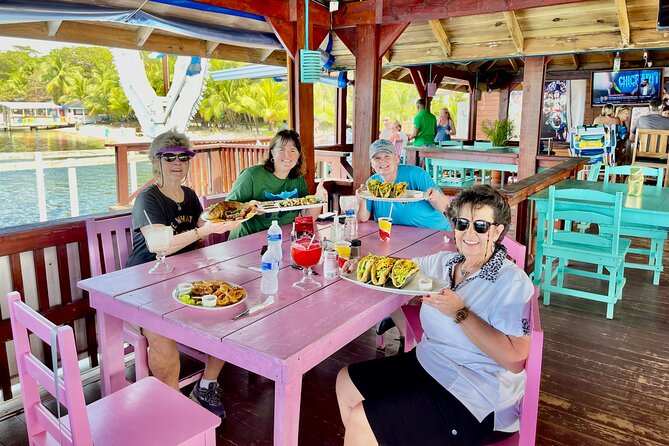 Roatán Island Tour: Sloth & Monkey Eco Park, Rum, and Chocolate - Chocolate Tasting