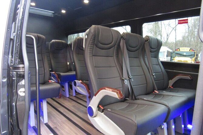 Roberts Transportation Luxury shuttle and sightseeing tour - Exploring the Experience in Detail