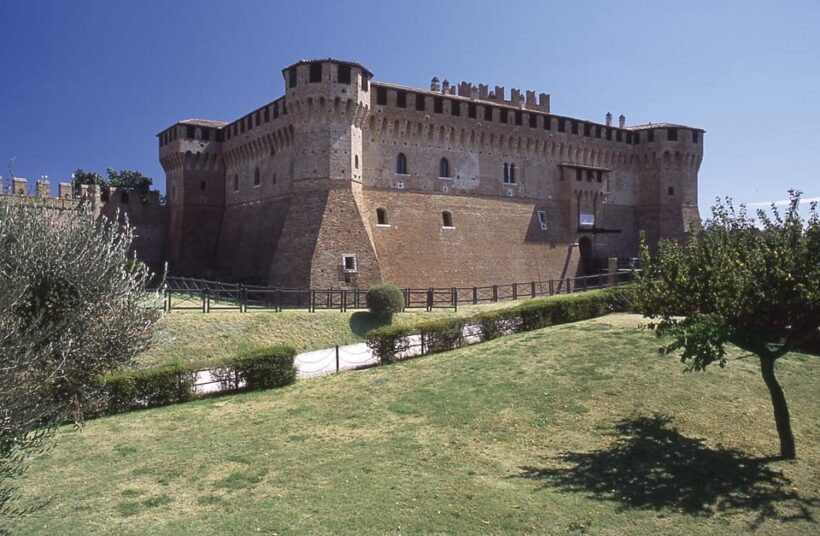 Rocca of Gradara Entry Ticket & Audio App - The Gardens and Views