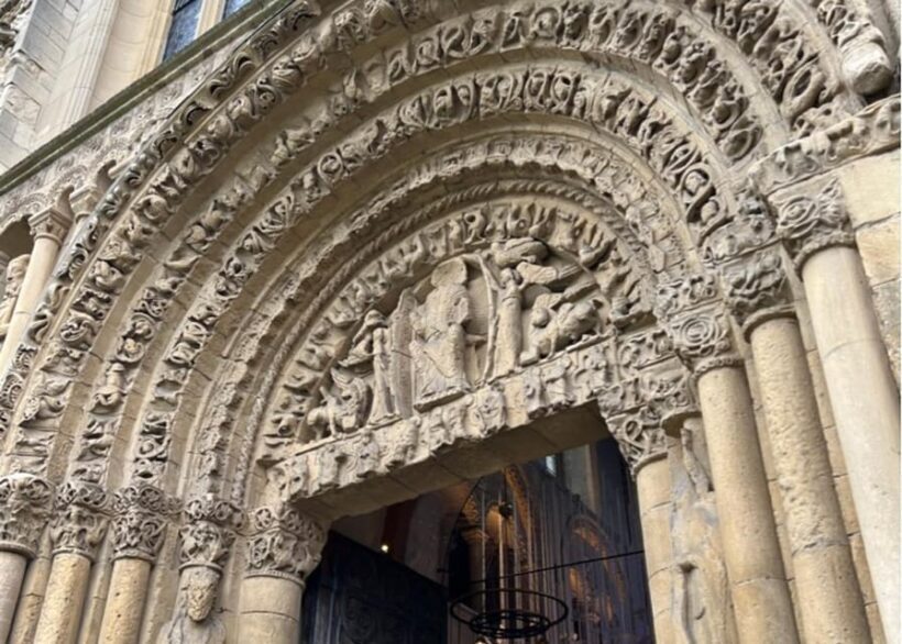 Rochester: Private 2hr Walking Tour with a Blue Badge Guide - What the Tour Includes and What It Doesn’t