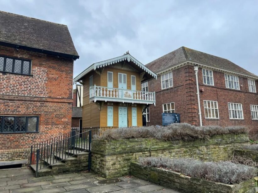 Rochester: Private 2hr Walking Tour with a Blue Badge Guide - The Experience Itself: What to Expect