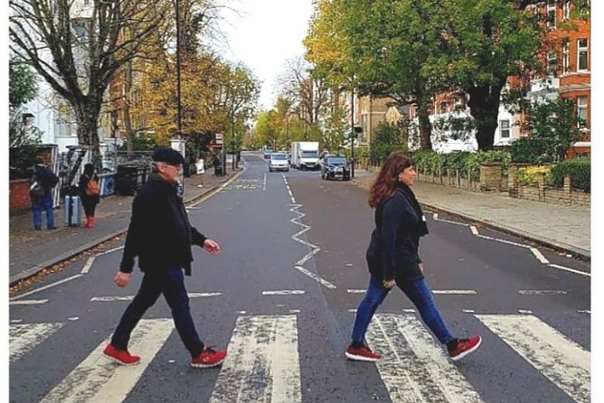 Rock Cab Tours presents Music Legends Private Taxi Tour of London - Who Will Love This Tour?