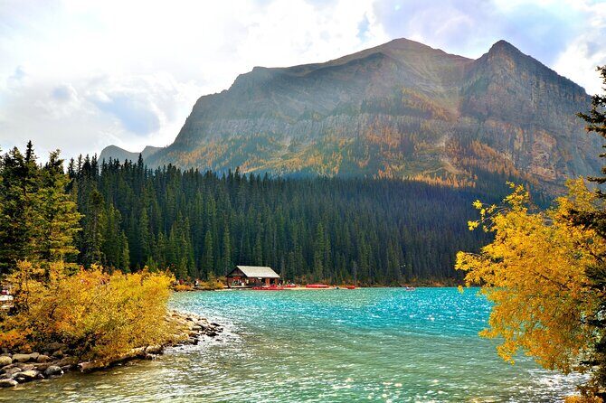 Rockies Fall/Spring Premium Tour from Vancouver - Discovering the Rockies Fall/Spring Premium Tour from Vancouver