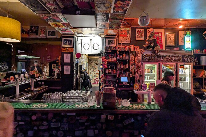 Rock'n'roll venues pub crawl including 2 free drinks and history - FAQs