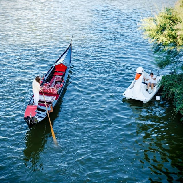 Roma: The one and only Roma Gondola tours on the lake! - The Authenticity and Value