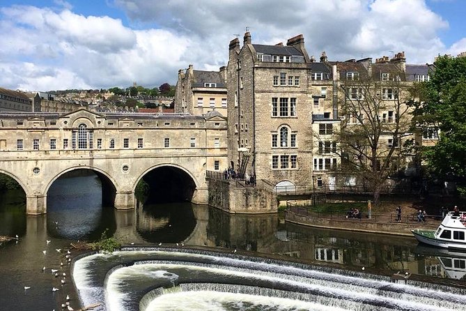 Roman Baths Entry and Walking Tour With Blue Badge Tour Guide - Traveler Experiences and Feedback
