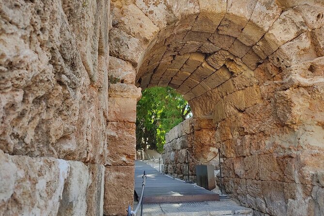 Roman Theatre and Alcazaba of Málaga Tour - Meeting and End Points