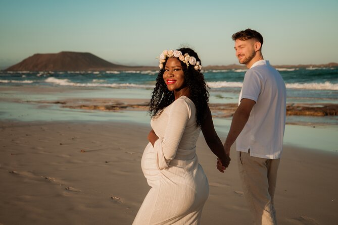 Romantic and fun couple shooting in Corralejo: capture your love! - Practical details and tips