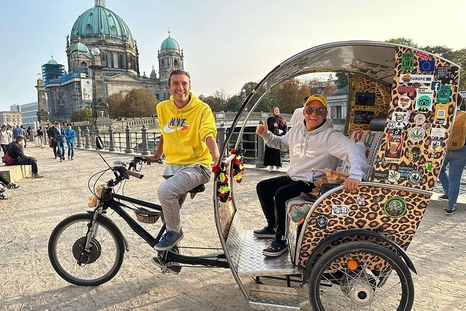 Romantic Berlin Rickshaw City and Photo Tour - incl. pick-up - The Experience – What to Expect
