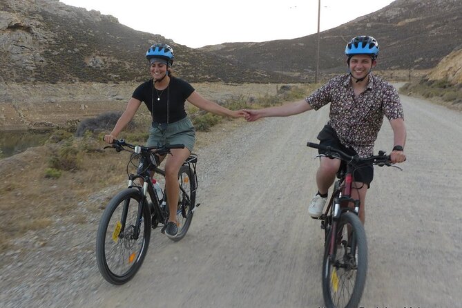 Romantic Cycling Tour With Private Picnic at the Beach - Secluded Beach Picnic Experience