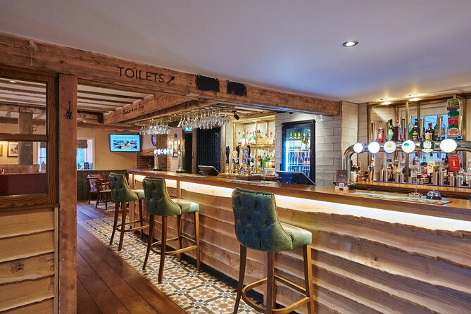 Romantic Day Out in Surrey With Wine Tasting for Couples - How to Book Your Romantic Getaway