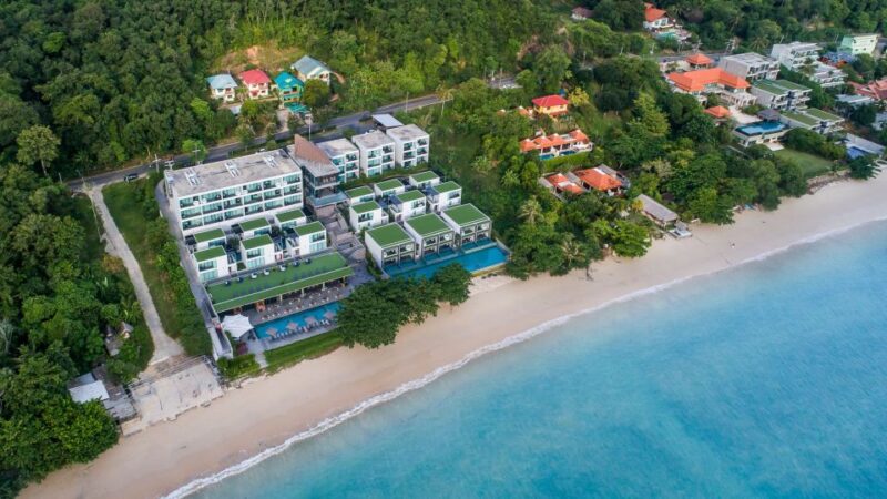 Romantic Dinner On the Beach - The Setting: An Idyllic Phuket Beachfront