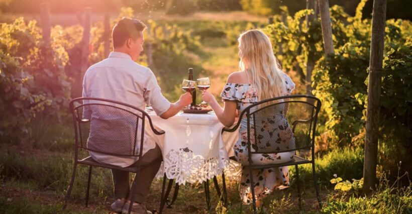 Romantic Escape in Tuscany with Overnight and Wine Tasting - What You Can Expect from the Romantic Escape in Tuscany