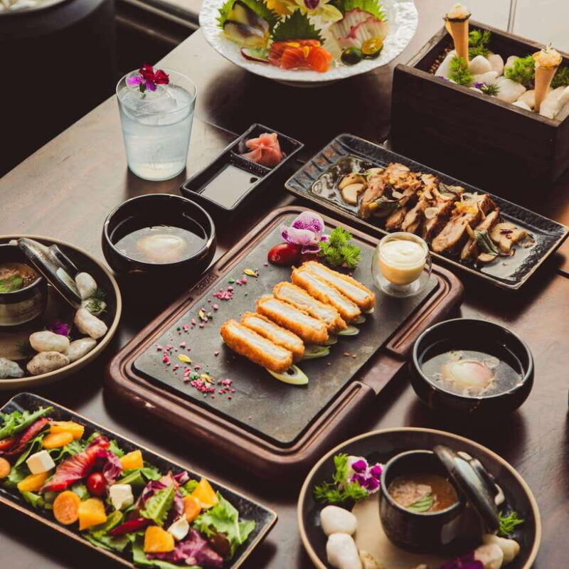 Romantic Honeymoon Dinner, Saigon River Night Cruise Tour - Key Points