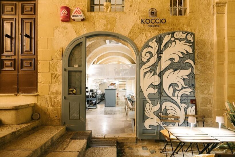 Romantic Italian Cuisine Dinner in Valletta - Key Points