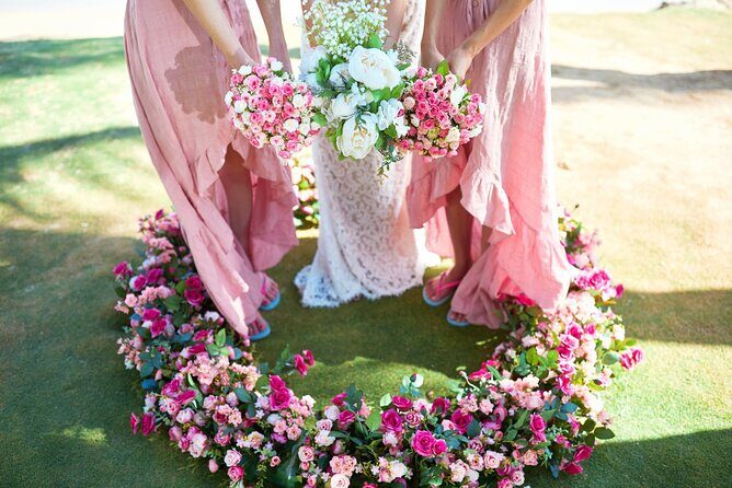 Romantic Oceanfront Beach Wedding in Honolulu - An In-Depth Look at the Experience