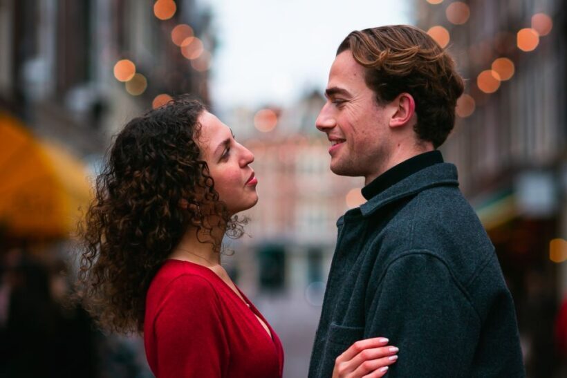 Romantic Photoshoot Experience for Couples in Amsterdam - Who Should Consider This Experience?