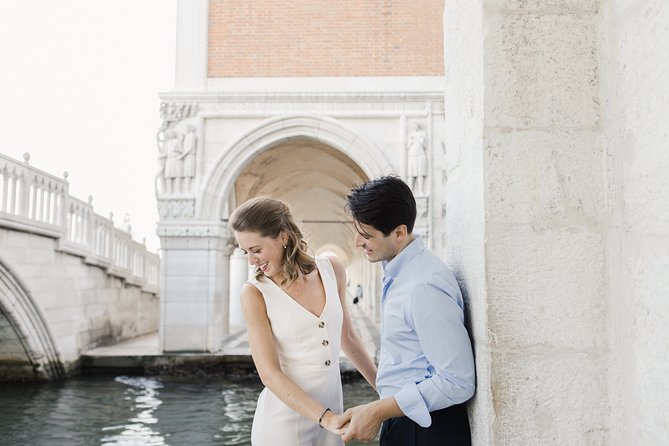 Romantic Photoshoot in Venice - Frequently Asked Questions
