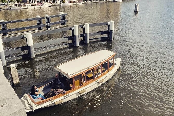 Romantic Private Boat Tour Amsterdam 90min incl welcome drink - Who Will Love This Tour?