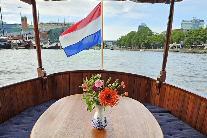 Romantic Private Boat Tour Amsterdam 90min incl welcome drink - The Sum Up