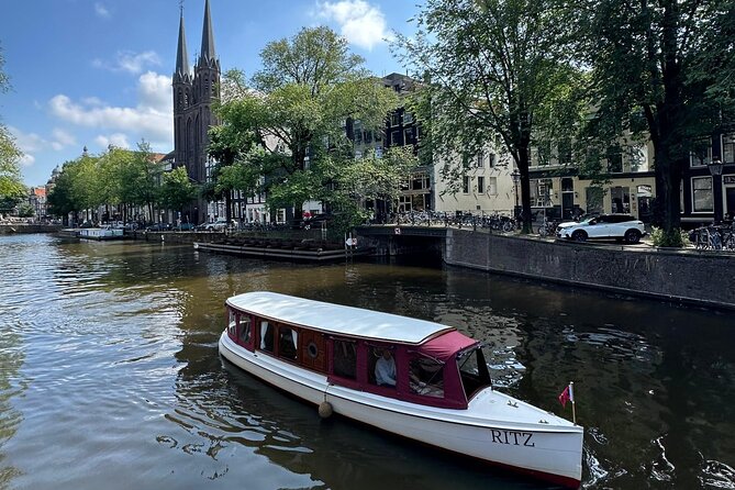 Romantic Private Boat Tour Amsterdam 90min incl welcome drink - FAQs