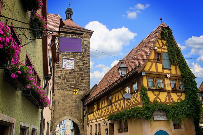 Romantic Road Highlights Private Day Trip From Munich - Wandering Through Rothenburg Ob Der Tauber