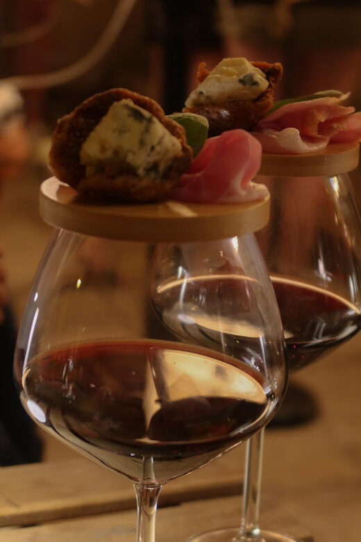 Romantic Wine Tasting Experience at Koccio Valletta - Key Points