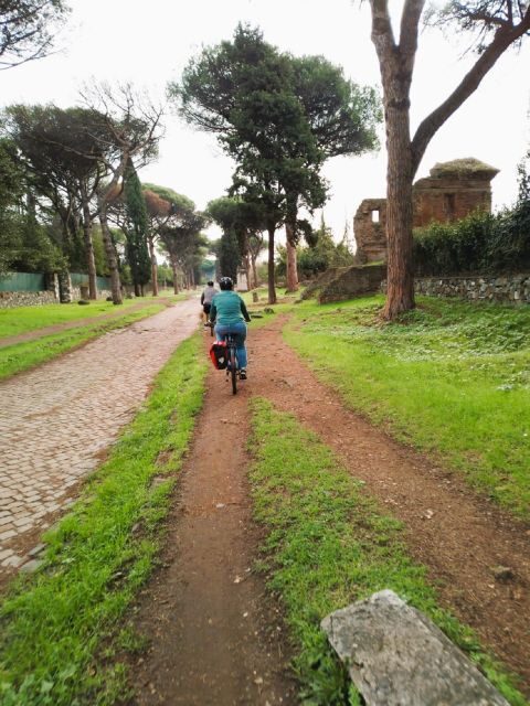 Rome: Appian Way & Catacomb Sunset E-bike Tour with Aperitif - FAQ