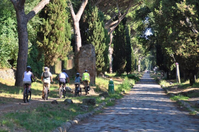 Rome: Appian Way, Catacombs & Roman Aqueducts Top EBike Tour - Detailed Breakdown of the Itinerary