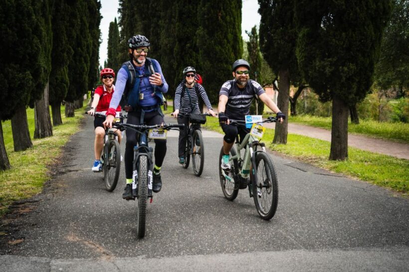 Rome: Appian Way Guided Tour on E-Bike with italian Aperitif - Key Points