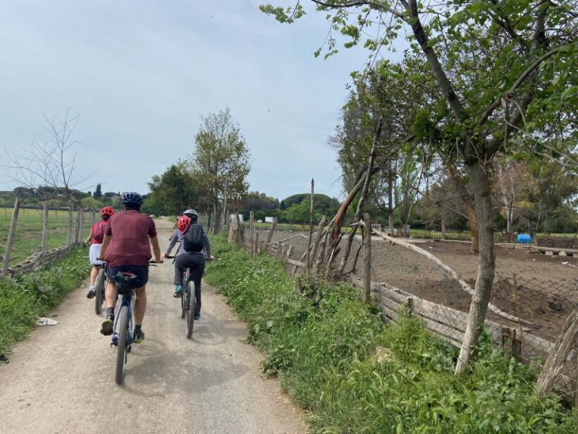 Rome: Appian Way Guided Tour on E-Bike with italian Aperitif - The Experience in Detail