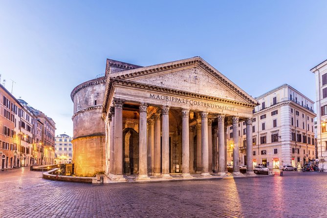 Rome by night semi-private: Spanish step,Trevi fountain, Pantheon, Navona square - Key Points