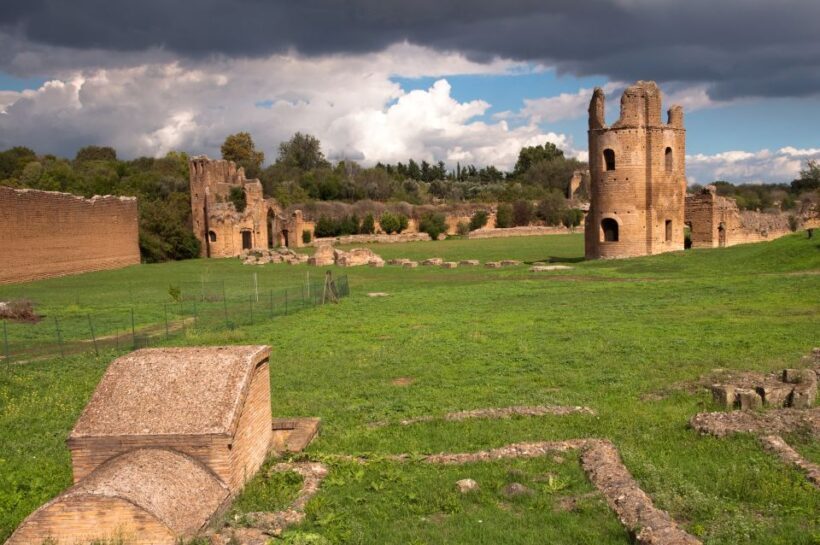 Rome: Catacombs Guided Tour with Transfer - Key Points