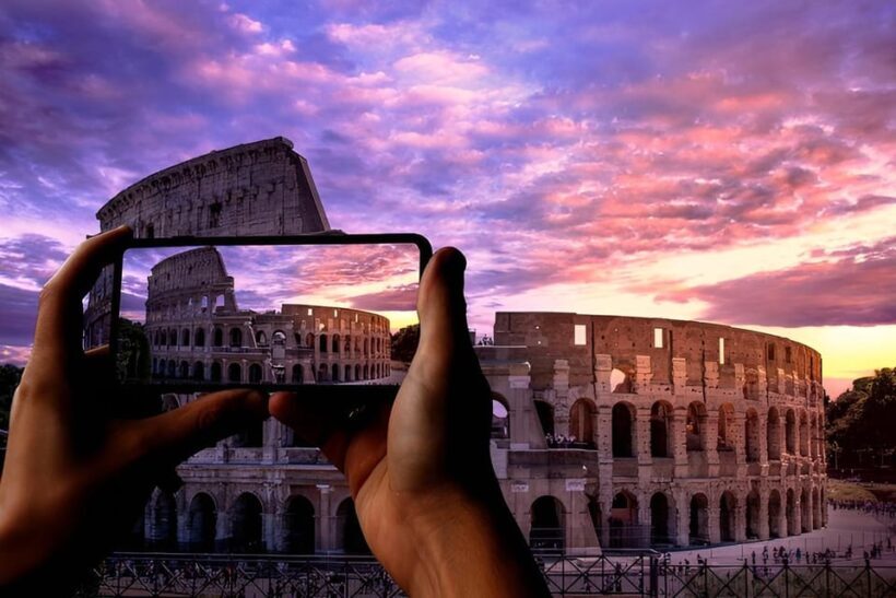 Rome City by Panoramic Bus & Visit Colosseum Arena in a day - Key Points