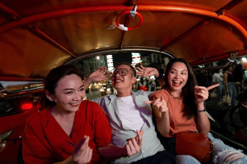 Rome City Sightseeing by Golf Cart Or Tuk Tuk (Private) - Why Choose This Tour?