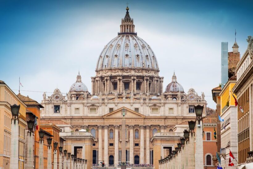 Rome: Colosseum and Vatican Museum Guided Tour in One Day - FAQs