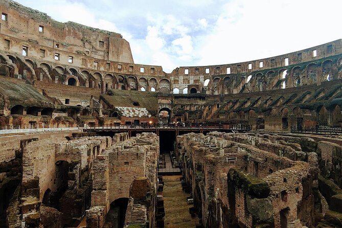 Rome: Colosseum Express Guided Tour - Exploring the Colosseum