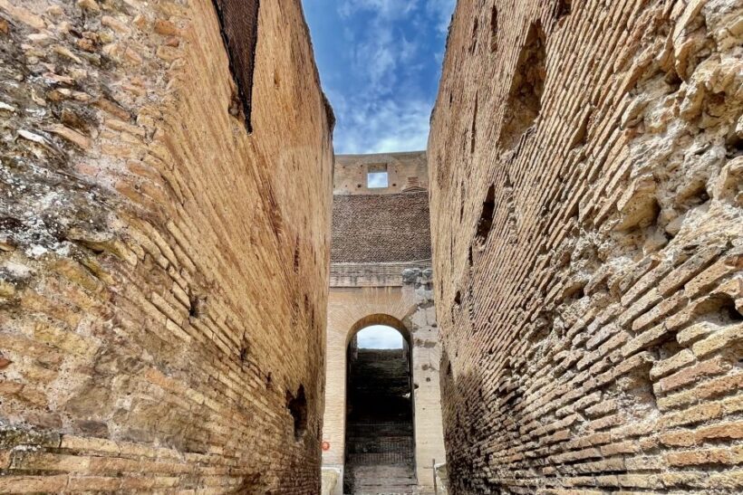Rome: Colosseum Guided Tour with Fast-Track Entrance - Guides and Reviews