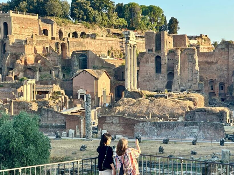 Rome: Colosseum, Roman Forum and Palatine Hill Guided Tour - Analyzing the Value for Money