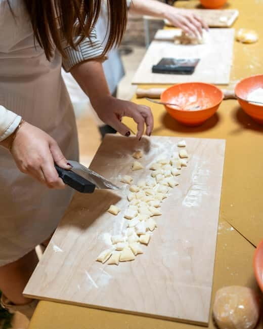 Rome: Cooking class with wine pairing at Come Na Vorta - Who Will Love This Experience?