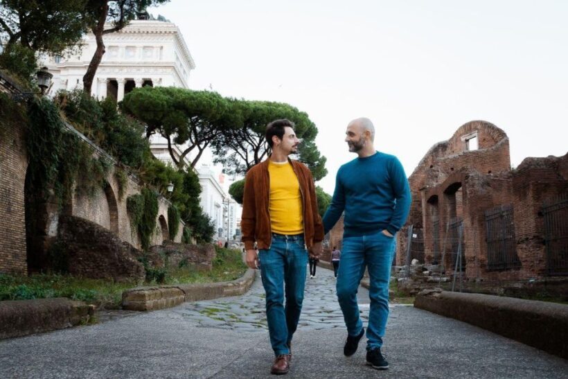 Rome: Couple Photoshoot Experience LGBTQ+ Friendly - FAQ