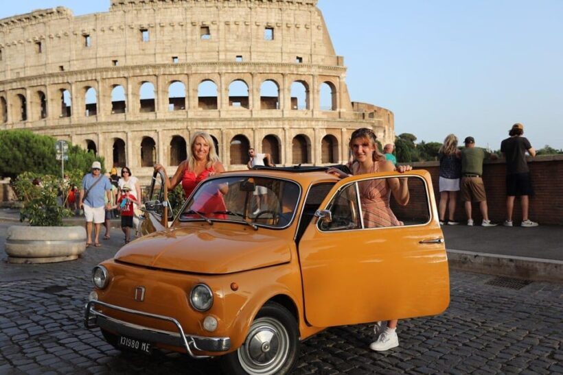 Rome: Dolce Vita en Fiat 500: Roma y Aperitivo al Coliseo - FAQ