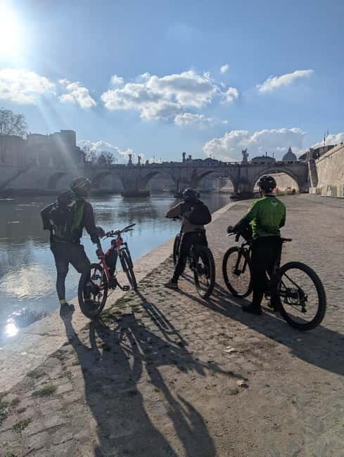 Rome: E-bike Tiber River Tour > Hidden Gems & Local Treats - What the Tour Offers: A Closer Look