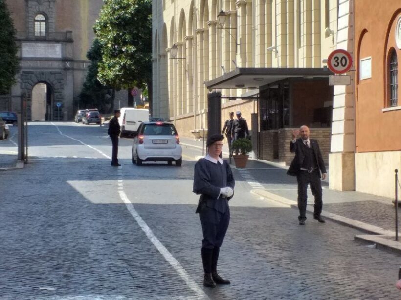 Rome: Early Morning Small-Group Vatican Tour with Pickup - Who Will Benefit Most?