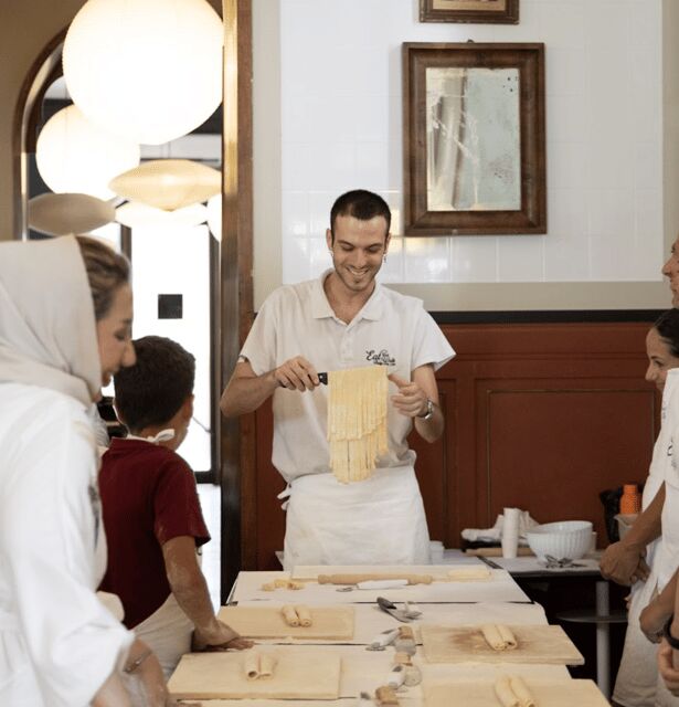 Rome: Enjoy Spritz and Pasta Making in Piazza Navona - Key Points