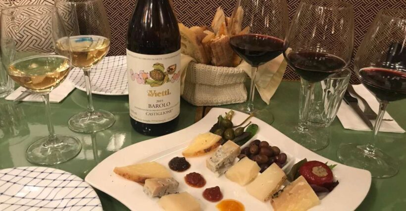 Rome: Food Tour near Vatican City with Wine - Key Points