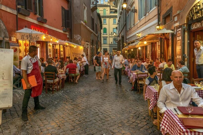 Rome: Food & Wine Tour with a local guide in Trastevere - The Neighborhood: Trastevere