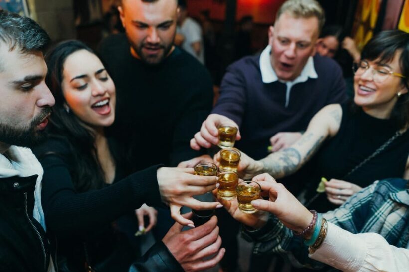 Rome: Forbidden History Walking Tour & Pub Crawl with Drinks - What to Expect from the Tour