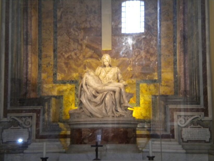 Rome: Full Day Tour Fountains, Squares and Vatican Museum - FAQ