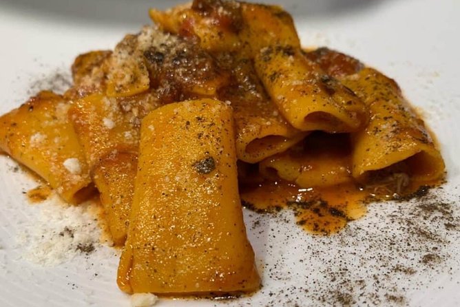Rome: Fully Loaded Trastevere Food Tour With Dinner and Wine - Savor the Flavors of Seasonal Italian Cuisine